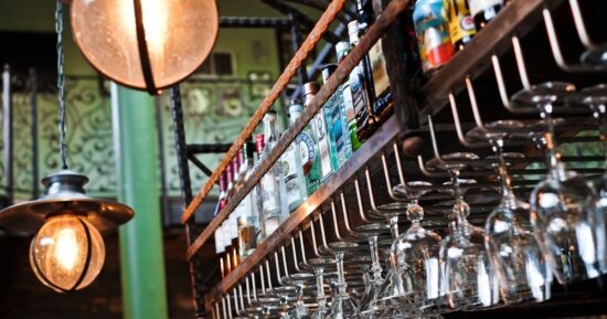 The Drinking Age in Spain: Essential Tips for Travelers