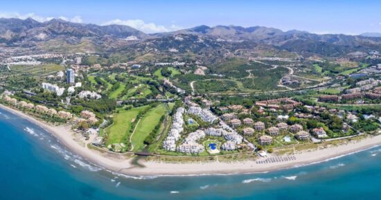 Best Time to Visit Marbella: Weather, Events, Crowds
